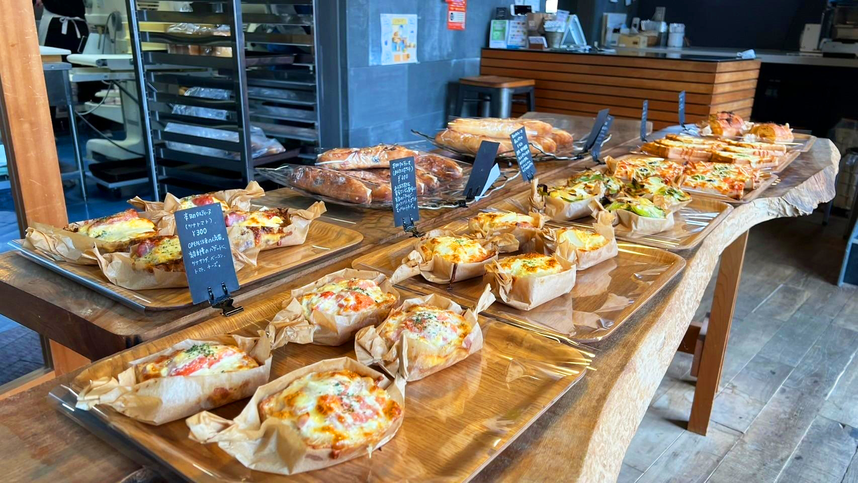 飛騨高山のパン屋『ブーランジェリー パヌーヴ（panove）』の魅力｜PanとLoveで広がる幸せの輪 | 【公式】TAKAYAMAポケット ...